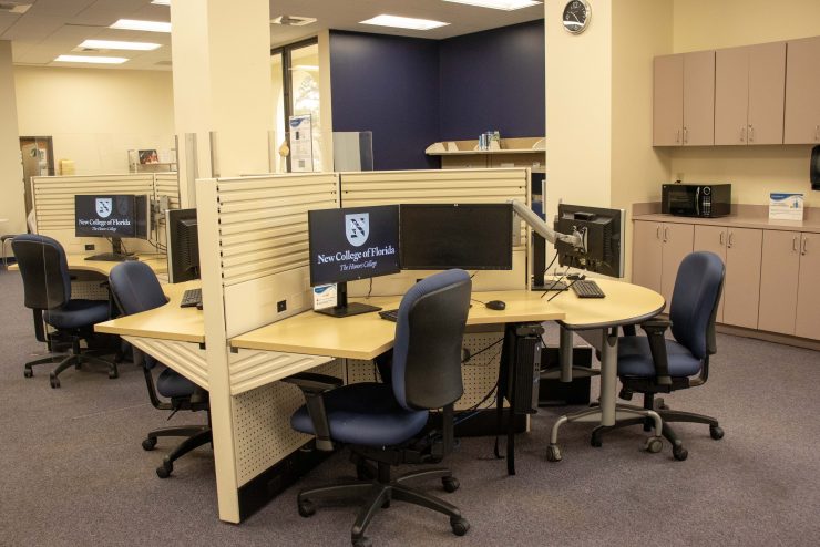 Jane Bancroft Cook Library - New College of Florida