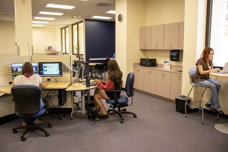 Jane Bancroft Cook Library - New College of Florida